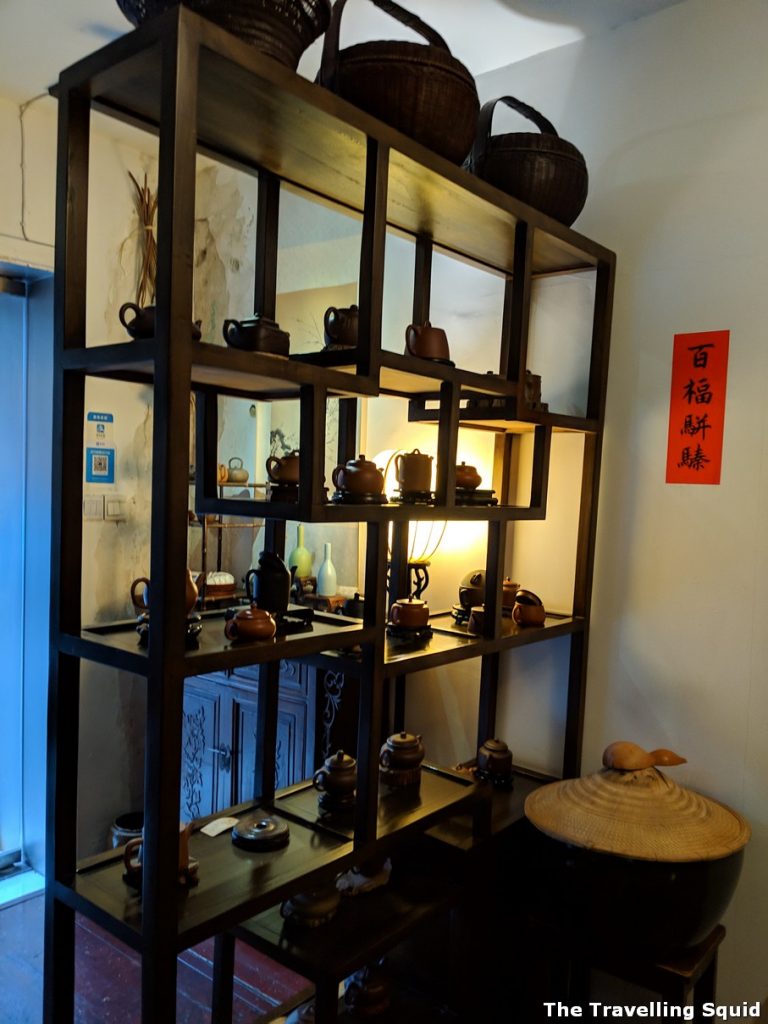 Review: Having Pu Er tea at the Qiao Bing Shan Fang tea house in ...